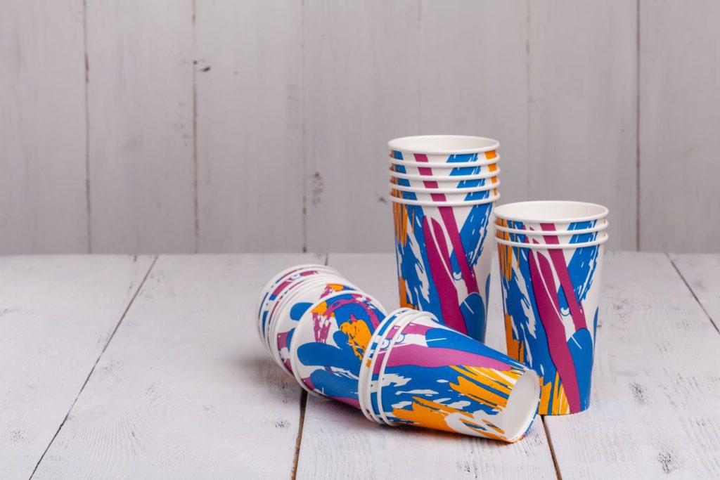 אתר COSOT מפעל לייצור כוסות חד פעמיות ממותגות ומעוצבות